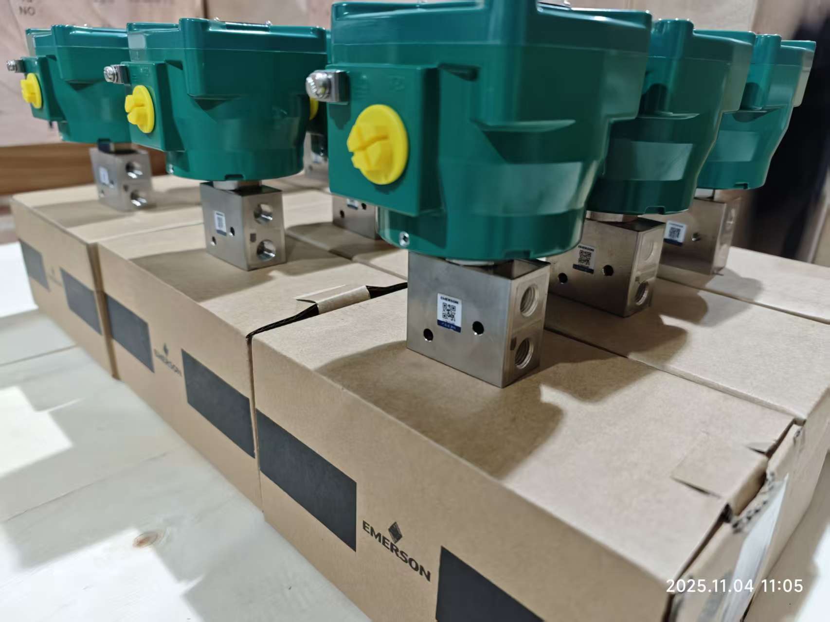 ASCO 327 8327 3/2-Way Solenoid Valve | Direct-Acting Control